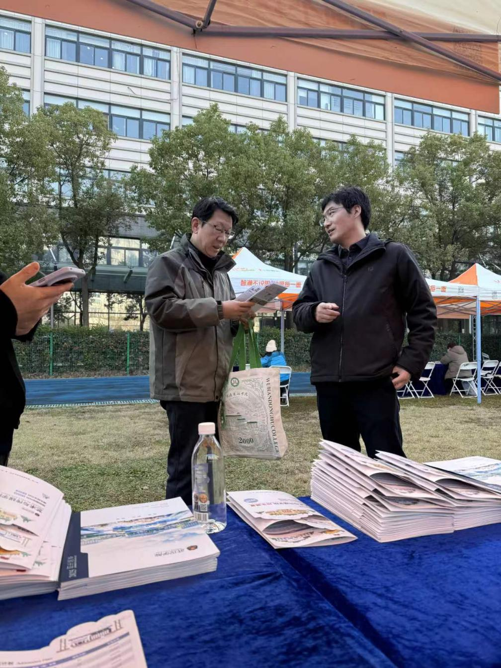 艺术与传媒学院参加极目新闻艺考咨询会-武汉学院